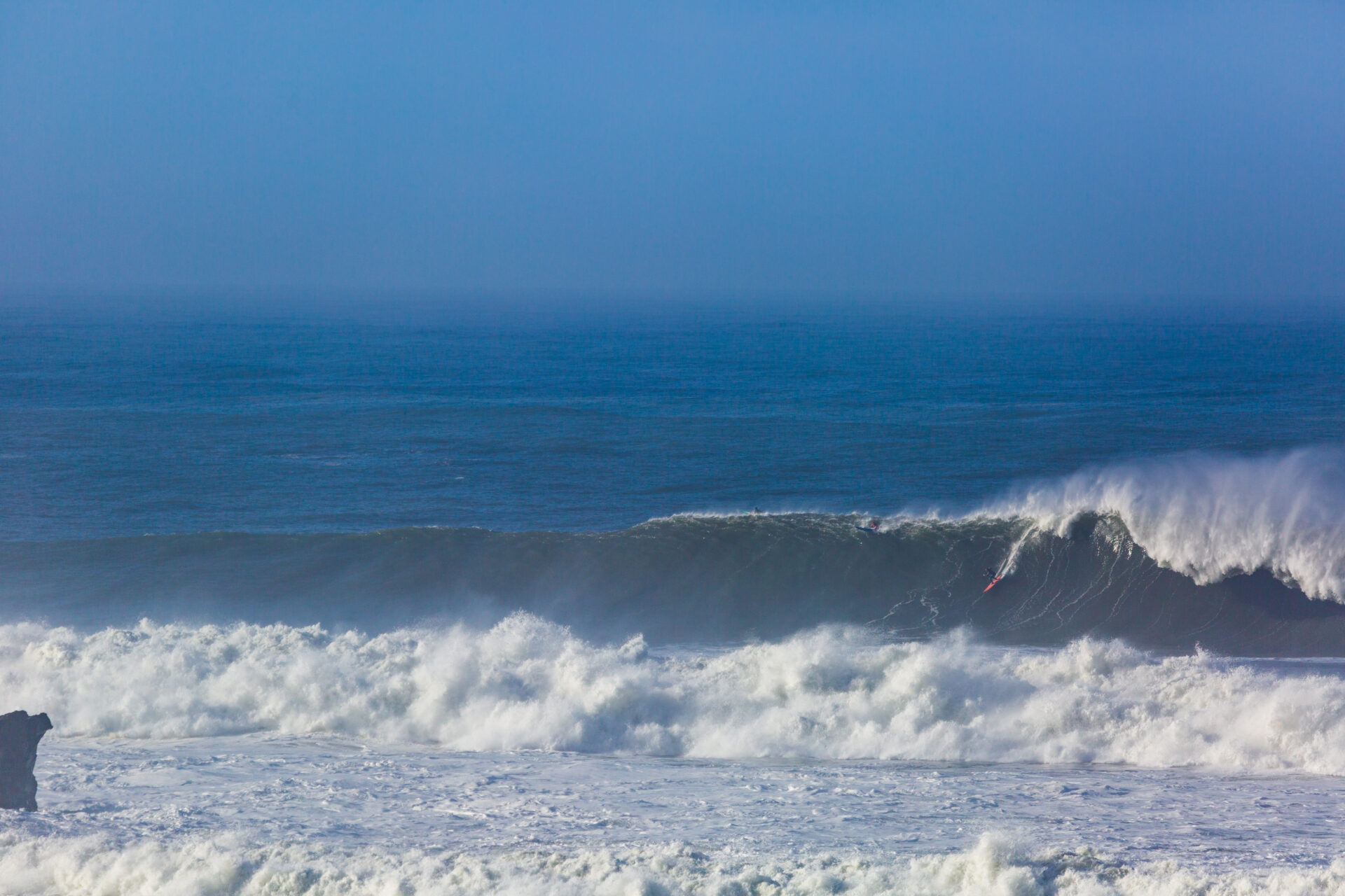 The Ultimate Guide to Surfing Mavericks: A King of Big Wave Surfing ...
