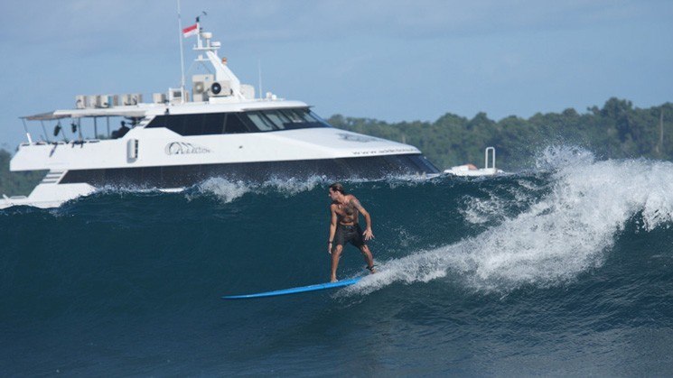 Surf MV Addiction Indo Charter Boat, Surf Holidays & Vacations | Yeeew!