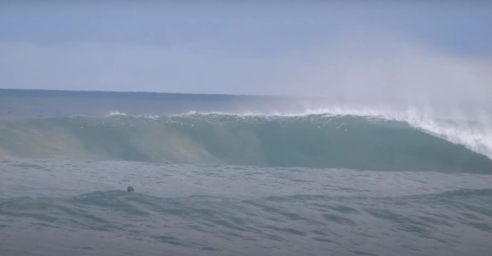 Surf Thirteenth Beach - Beacon, Surf Holidays & Vacations | Yeeew!