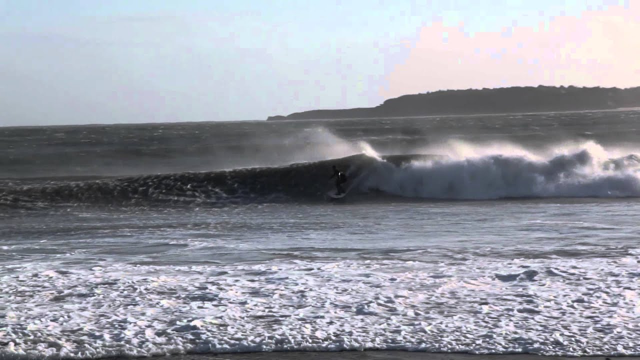 Surf Tenby South Beach, Surf Holidays & Vacations | Yeeew!